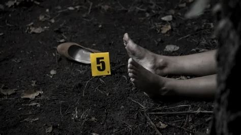 Обвиниха жена в убийството на 12 свои приятели отровила ги с цианид