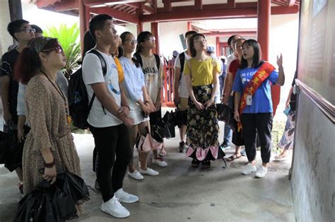 大学校园讲解员服装 讲解员服装图片 小小讲解员服装图片 第10页 大山谷图库