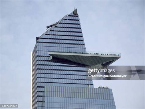 The Edge Building New York Photos Et Images De Collection Getty Images