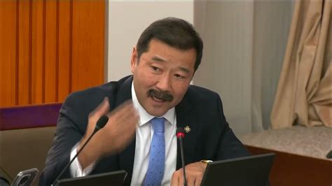 Ж Бат Эрдэнэ Малын эрүүл мэнд мал эмнэлэг дээр хувьсал хийх хэрэгтэй