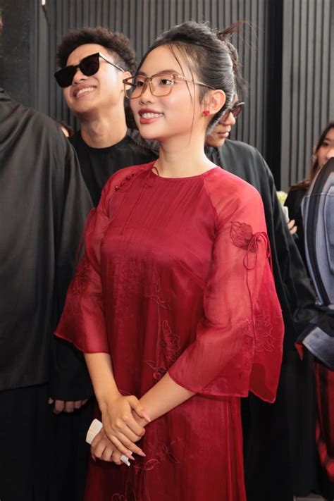 Phương Mỹ Chi Giàu Có Thế Nào ở Tuổi 19