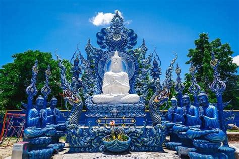 Readme Me ไทย 📍 วัดร่องเสือเต้น