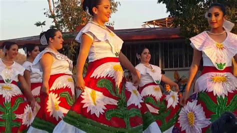Traje Típico De Baja California Sur