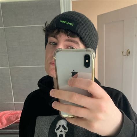 👻𝐓𝐀𝐘𝐋𝐎𝐑🎃 Taylor 2187 On Threads