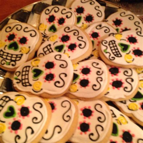 Pin By Pinner On Dia De Los Muertos Desserts Cookies Sugar Cookie
