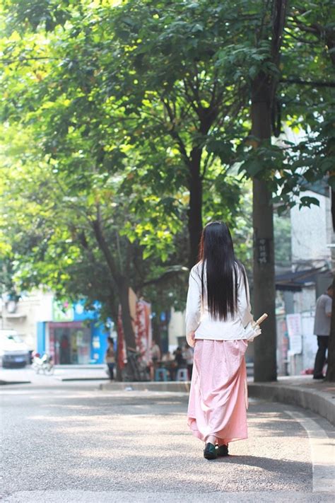 山城遇见她如春水映梨花 沫倪酱