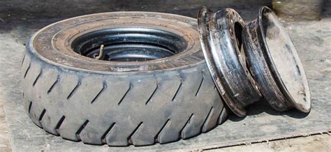 Tyres Compressed Air And Split Rims Safework Nsw
