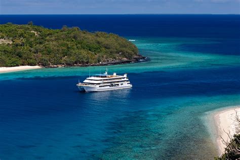 The Cruise Ship Fiji Princess With Passengers Ran Aground On A Reef