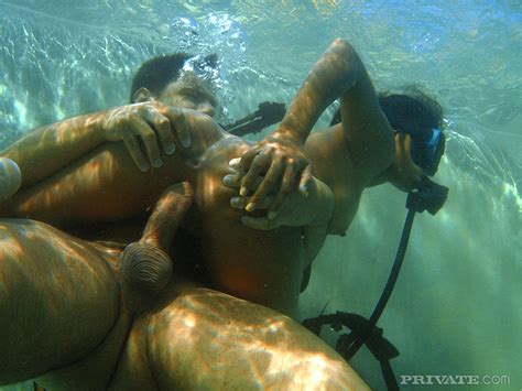 Asian Scuba Diver Gives A Bj Underwater Before Fucking Beside Pool Pornpics Com