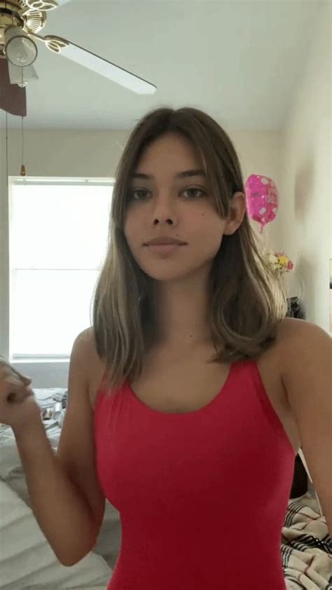 Laneya Grace En Portrait Femme Beaut Des Femmes Beaux Visages