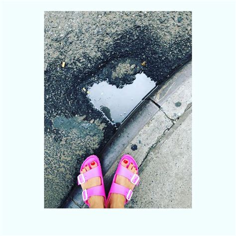 Lori Bergamottos Feet