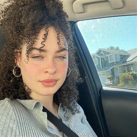 Picture Of Liz Caribel Sierra