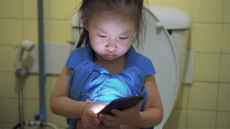 50 Girl Urinating Stock Videos Footage And 4k Video Clips Getty Images