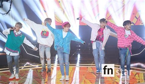 포토 1team ‘봄바람이 살랑살랑 헉스