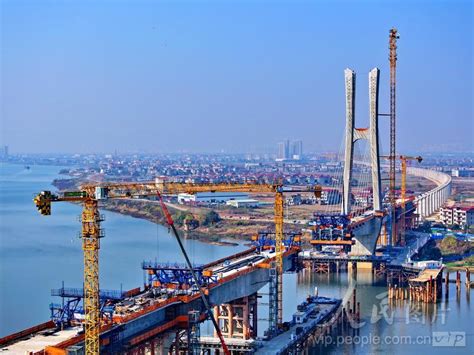 江西南昌：昌九高铁桥梁工程建设有序推进 人民图片网