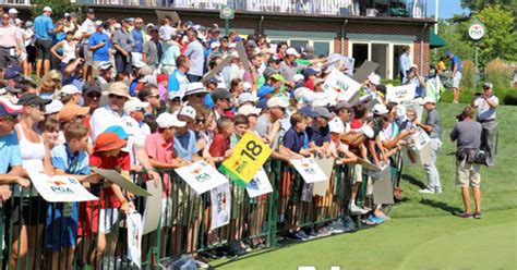 [포토엔]로리 맥길로이 연습 라운드에서도 뜨거운 반응