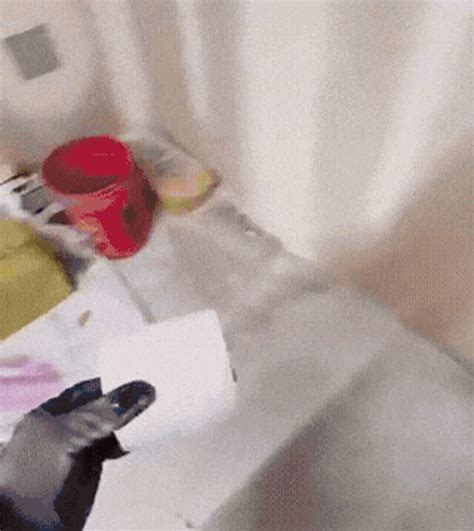 Itching Prank  Pranks  Vif