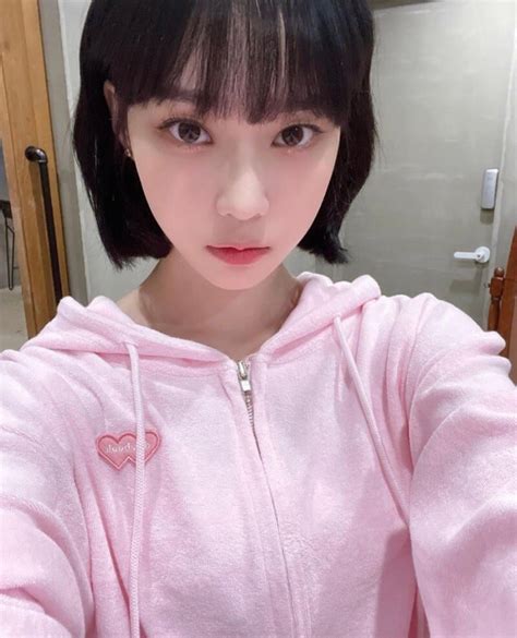 에스파 윈터 민정이 김민정 핑크 하트 짤방 예쁜 Aespa 오늘의짤방