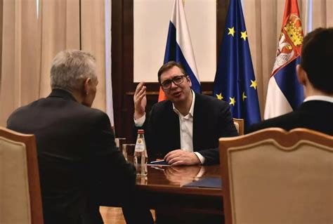 Вучић са Боцан Харченком примио Путинову честитку информисао га о ситуацији на КиМ ИН4С