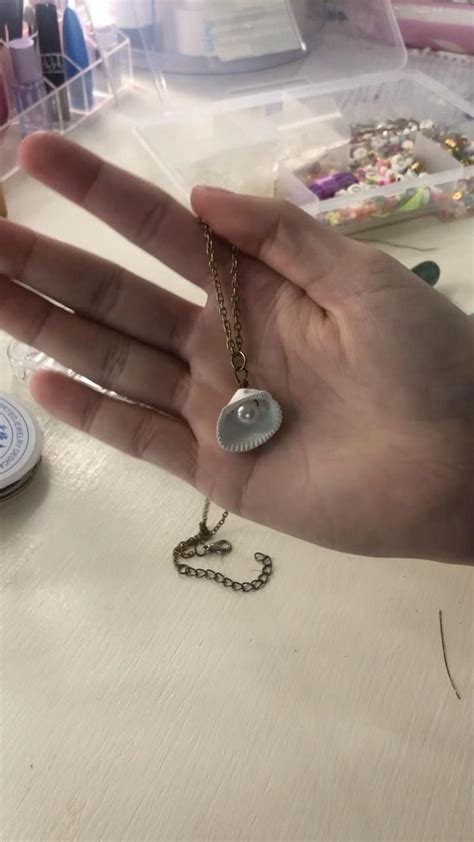 Pin Tillagd Av Bamboo På A Diy Video Snäckhantverk Kreativt Hantverk Hantverksidéer