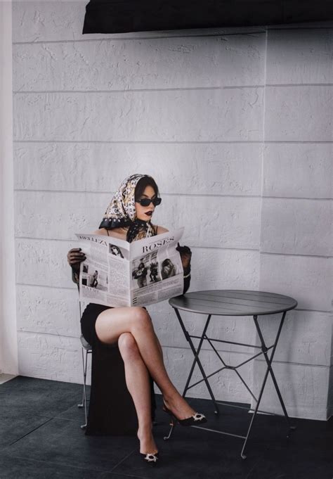 Девушка в чёрном платье Sesión De Fotos Vintage Poses Para Sesión De