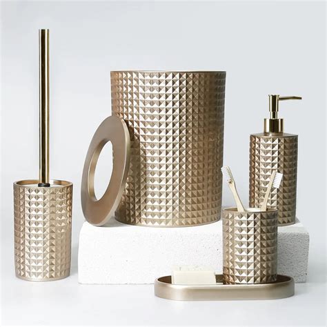 Dora 5 Piece Bathroom Accessory Set Luxury Resin Tufted Bath Decor