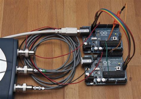 multiple atmega328 chips on the same crystal 3rd party boards