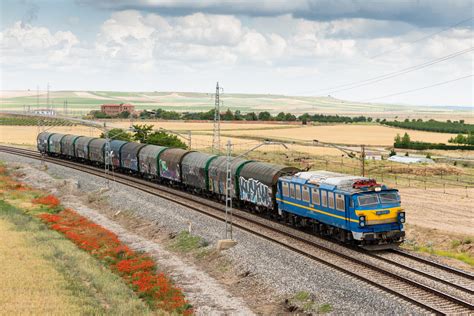 Renfe 251 004 Matapozuelos — Trainspo