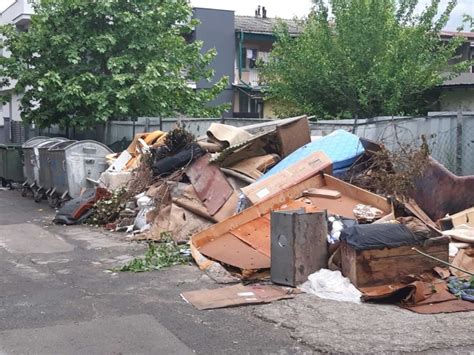 ВО ТЕКОТ НА МИНАТАТА НЕДЕЛА СЕ ОТСТРАНЕТИ 500 КУБНИ МЕТРИ ОТПАД ОДЛОЖЕН НА ЈАВНИ ПОВРШИНИ