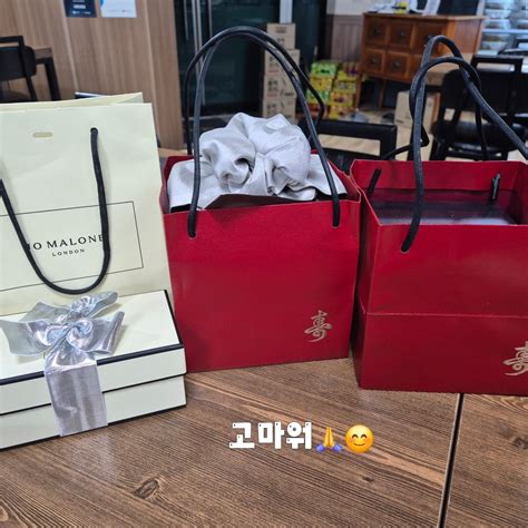 지은심 57살 아빠 생파🎊🎊🎊 당신은 사랑 주기 위해 태어난 사람😭 당신 덕분에 우리 가족은 늘 큰 소리 안나고 행복하게 살았고 앞으로도 더 행복해질 예정이니까😊