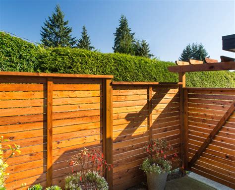 Vancouver Fence Home Installation Vinyl And Cedar Fencing