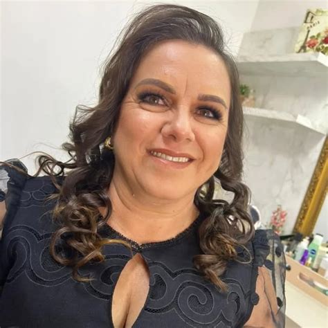 Ester Tosta Ester Tosta • Threads Say More