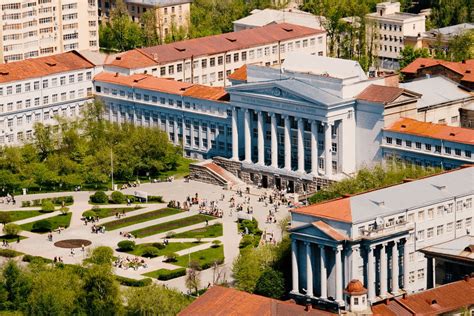 آشنایی کامل با دانشگاه فدرال اورال Ural Federal University طینت
