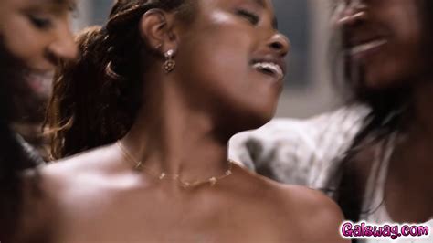 Olivia Offered Destiny To Cool Down That Leads Them Into Sex Eporner