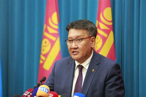 Б Жавхлан Найман жилээс дээш хугацаа зарцуулж буй 25 төсөл байна