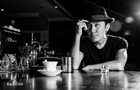 赵煊概述图册生活照 万佳直播吧