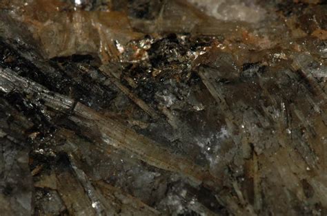 Sillimanite Fibrolite Meaning And Spiritual Properties