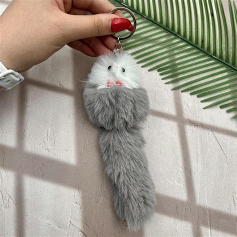 جا کلیدی آویز پشمی طرح روباه طوسی کد 56683 قاب سنتر