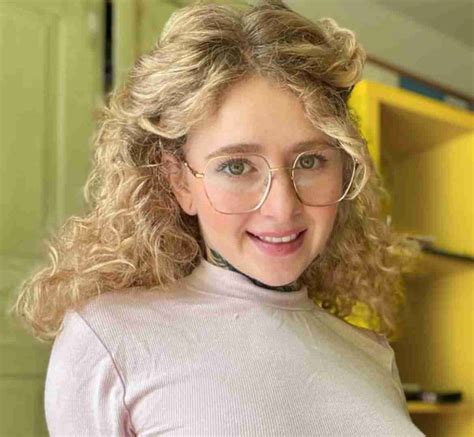 Maryjane Auryn Biography