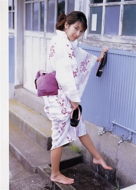 Emi Kobayashi Picture Emi Kobayashi Picture