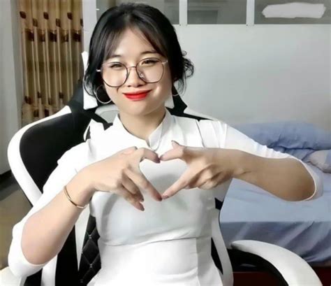 Clip Sex Anna G U T S Ng Trong O D I Tr Ng