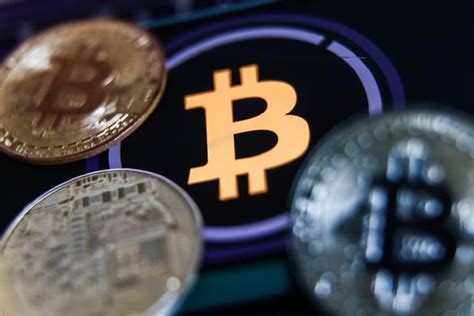 跌跌不休！比特币为何崩盘？比特币新浪科技新浪网