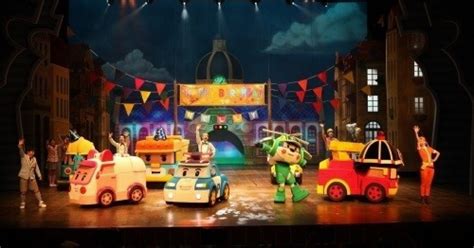 애니 뮤지컬 보는 건 어때요