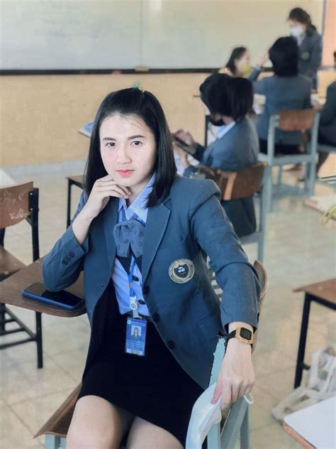 ทักทายยามเย็น กับแก๊งสาวๆ ปวส สาขาการบัญชี สาขาการตลาด 😍เค้ก😍เฟิร์น😍มิ้น เลือดสีฟ้ารบธ เปิดรับ