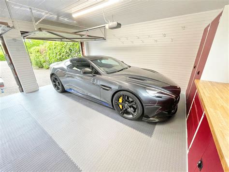 Floor Tiles Diy Project Or Professional Installation Garageflex