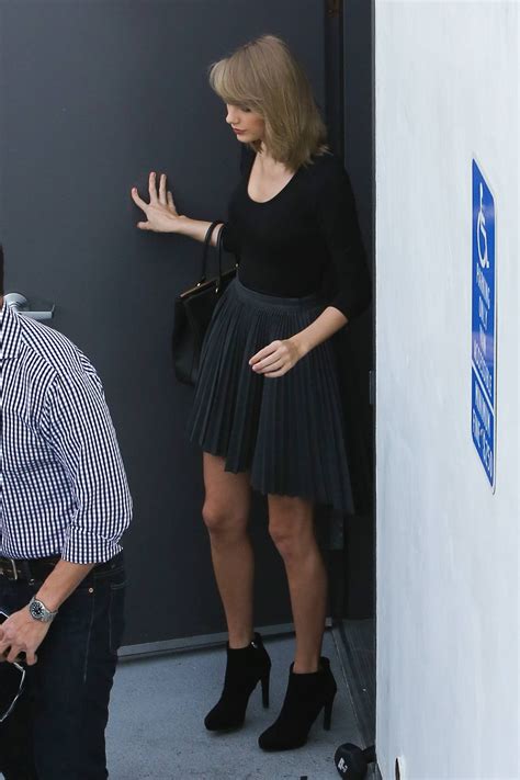 최근 테일러 스위프트 사복 해외 연예가 소식 네모판