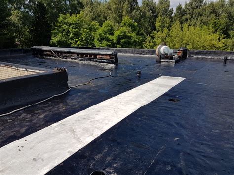 Напыляемая Кровля: Технология, Материалы, Преимущества