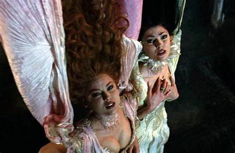 Aleera And Verona Vampire Bride Dracula Draculas Brides