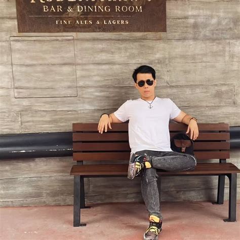 William Timoty William Timoty • Threads Say More