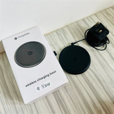 Mophie Wireless Charger Base Mobile Phones Gadgets Mobile Gadget Accessories Chargers